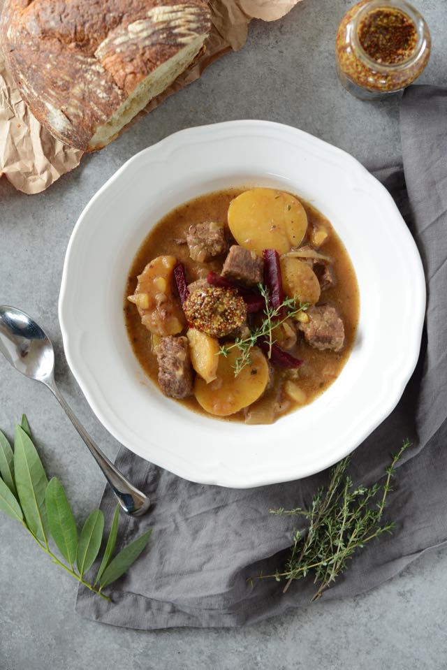 Pickled Beets with Bay Leaf and Juniper | Outside Oslo, a Nordic food blog